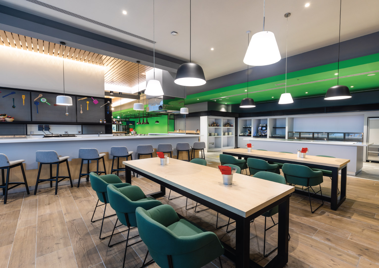 Deira Restaurants | Studio M Dubai Arabian Plaza